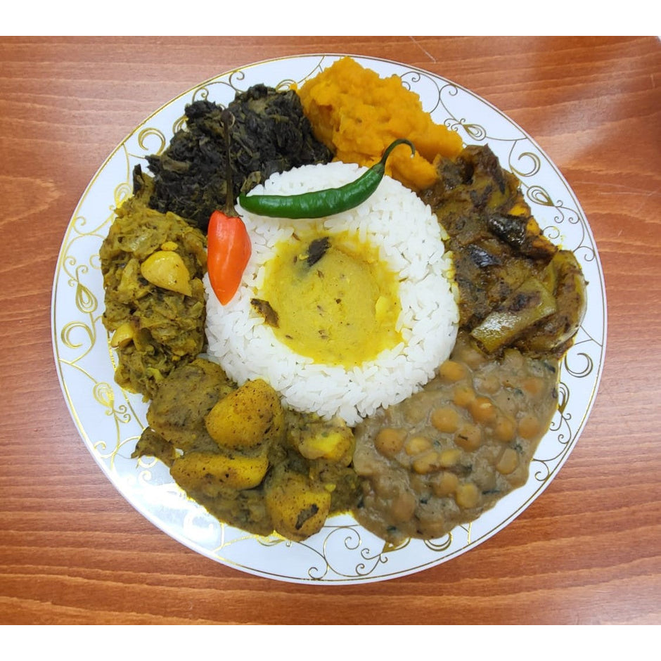 Specialty Meals – Curry Roti Box