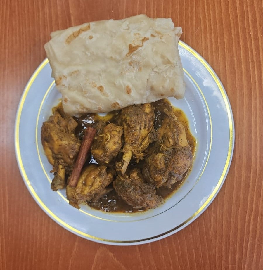 T&T or Guyanese Curried Chicken – Curry Roti Box